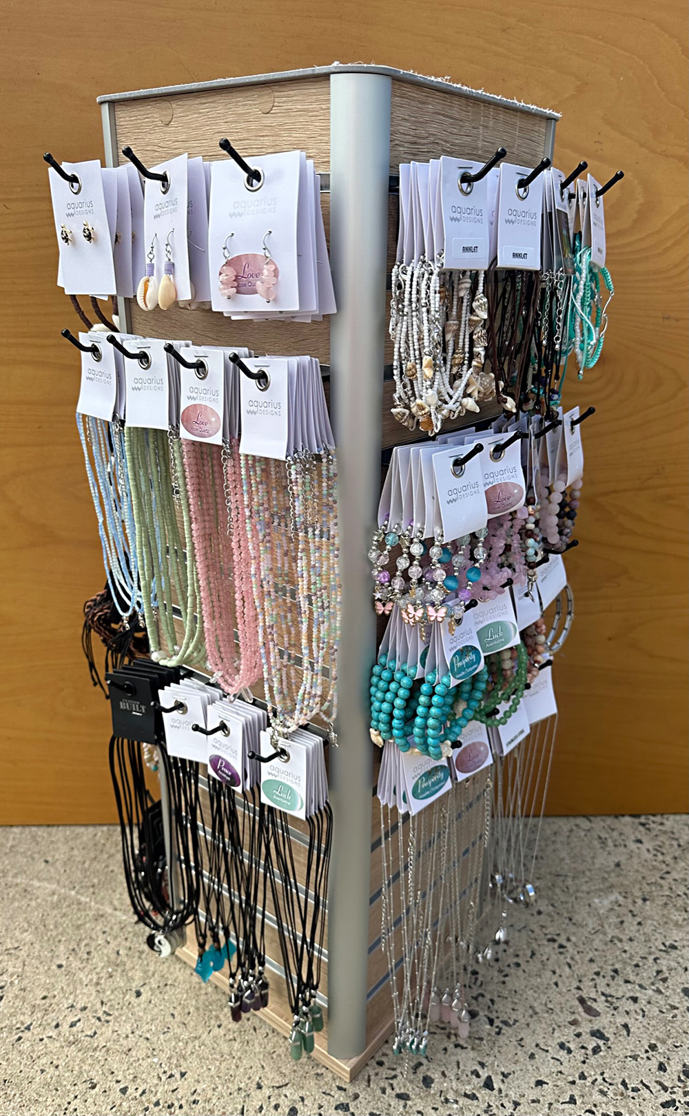 Wholesale COUNTER STAND - AQUARIUS DESIGNS - Fieldfolio