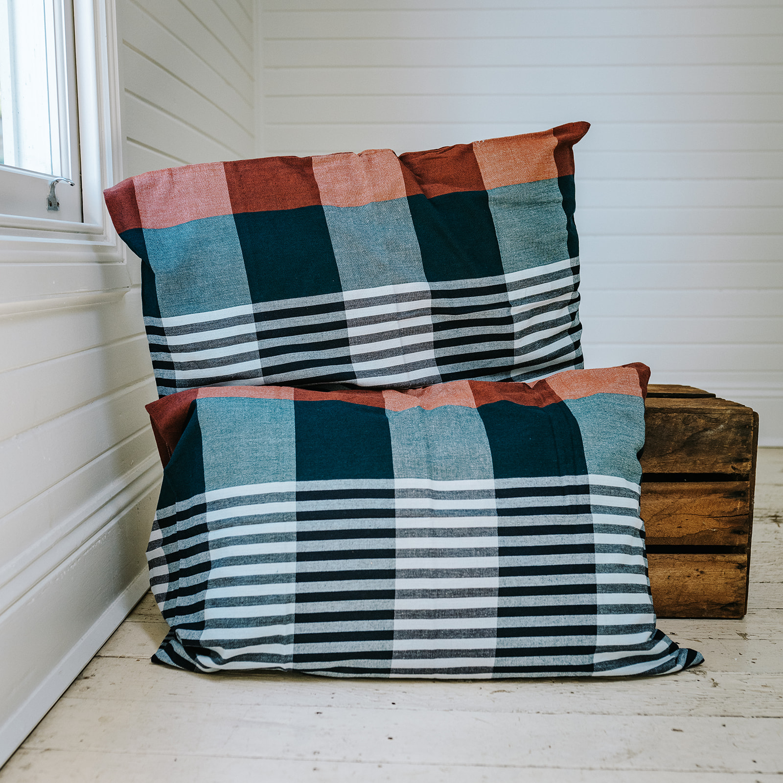 Wholesale Darcey St handloom blanket collection - Earth Worthy - Fieldfolio