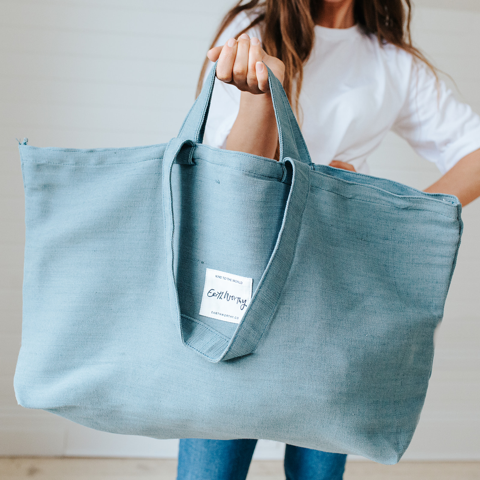 Wholesale The Hauler Bag - Earth Worthy - Fieldfolio