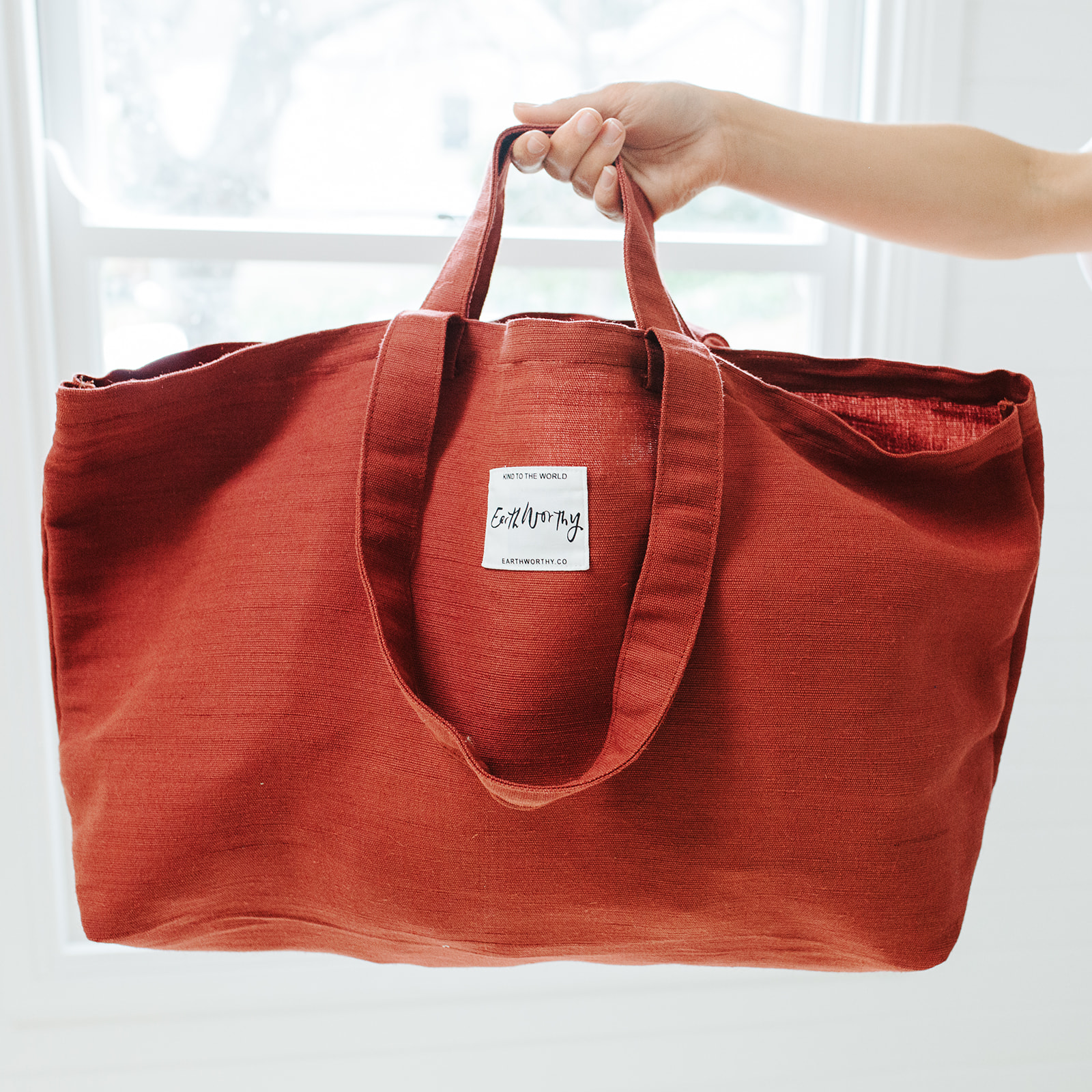 Wholesale The Hauler Bag - Earth Worthy - Fieldfolio