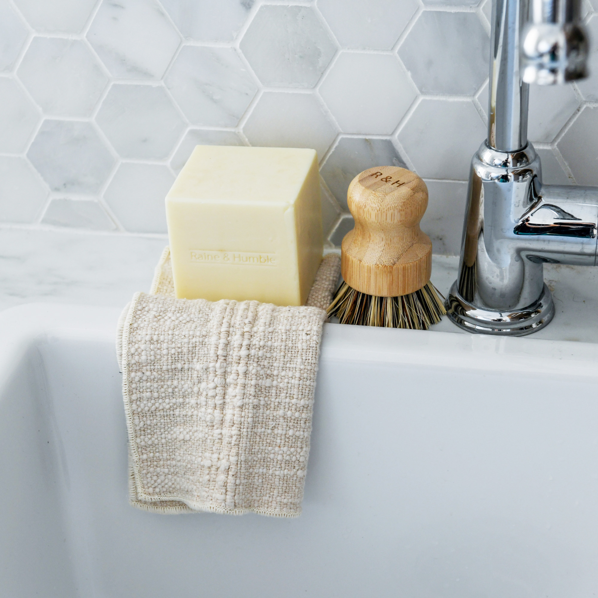 Wholesale Dish Soap Cube Lemon Myrtle - Raine & Humble - Fieldfolio