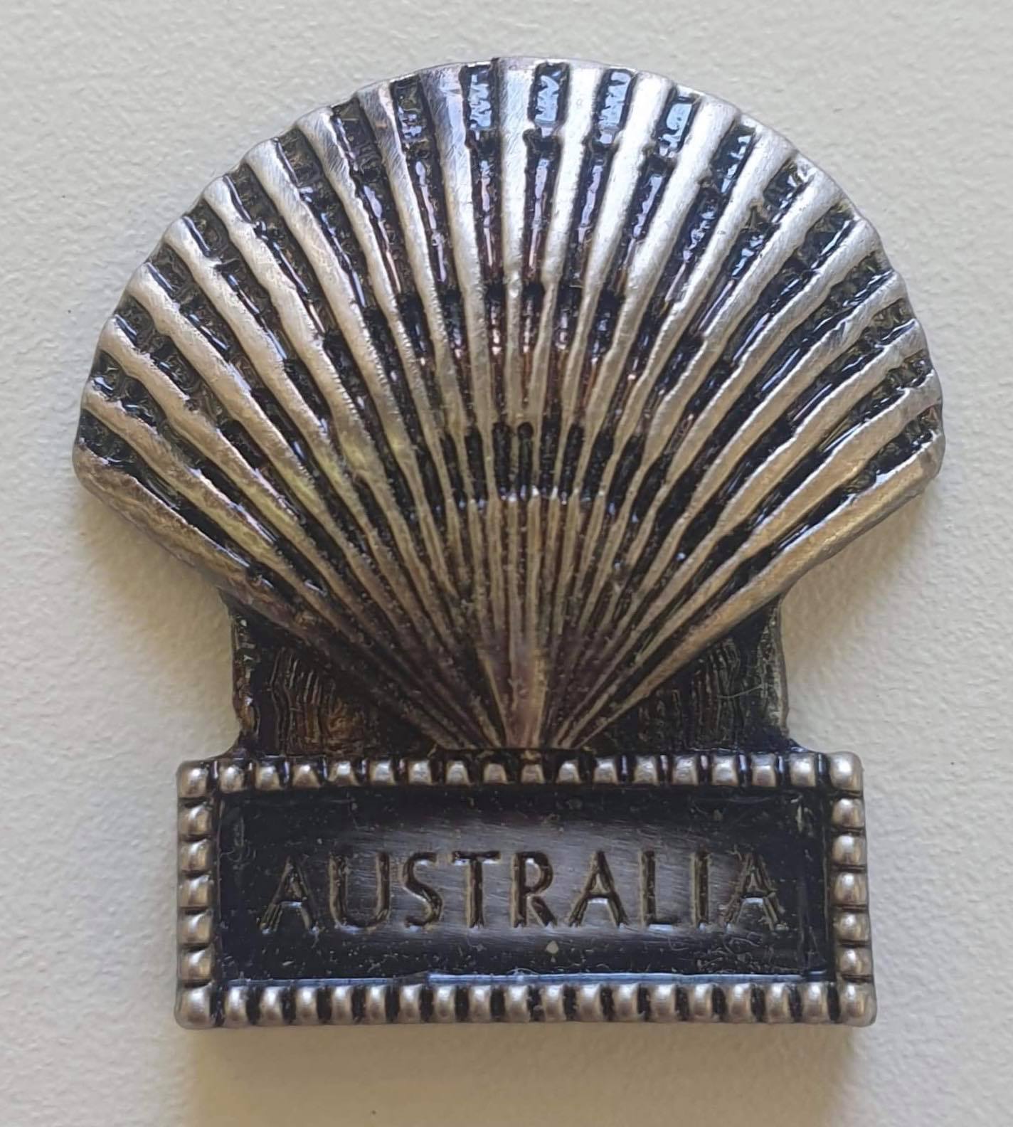 Wholesale SHELL Badge - Australian Tourist Souvenirs - Fieldfolio