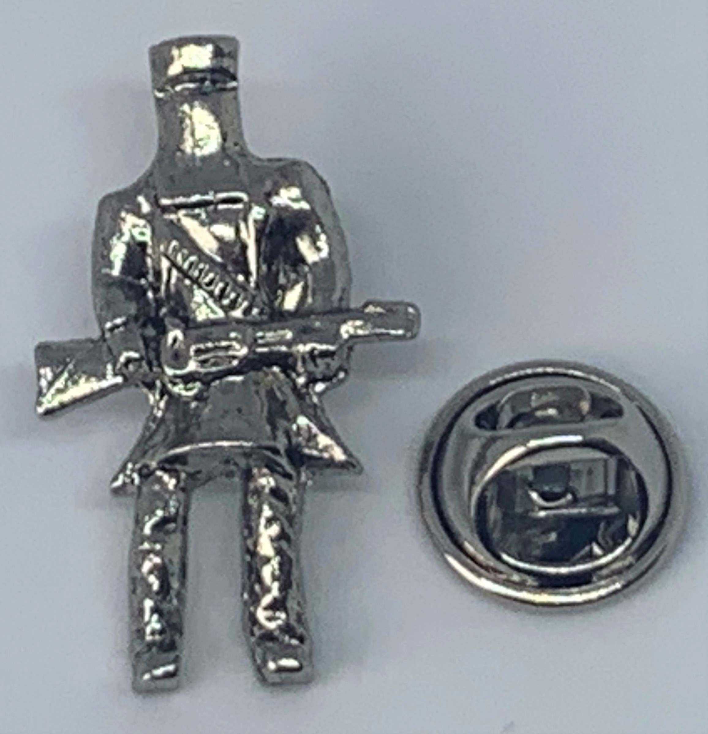 Wholesale NED KELLY WITH GUN ACROSS WAIST Stick Pin - Australian ...