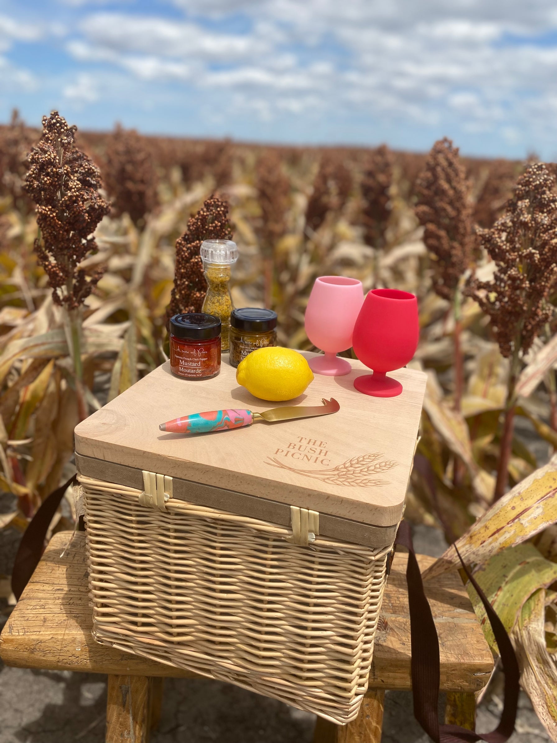 Wholesale Insulated Square Wicker Picnic Basket - The Bush Picnic ...