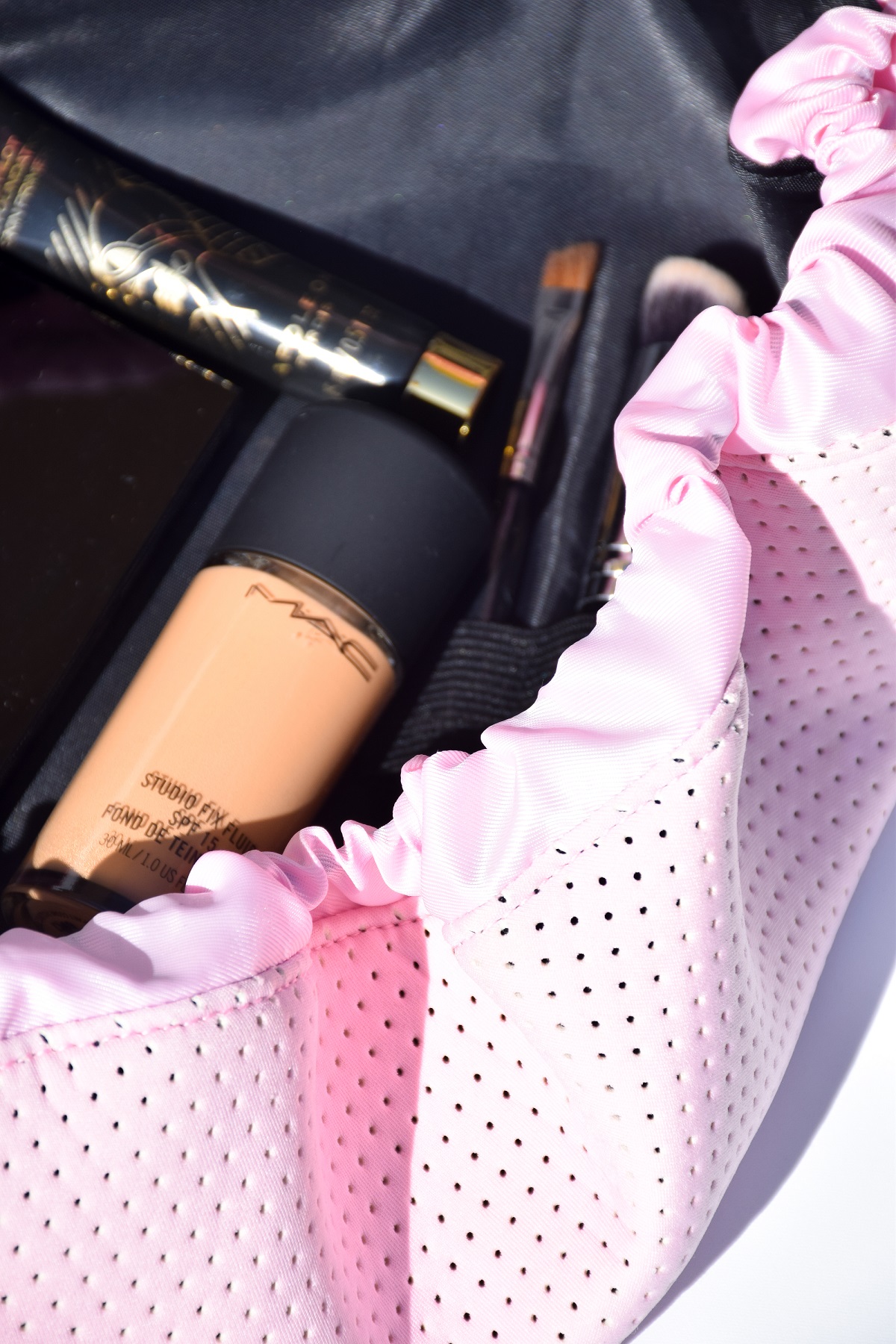 Wholesale Neoprene Flat Lay Makeup bag - Bubblegum Pink - NEOPRENE ...