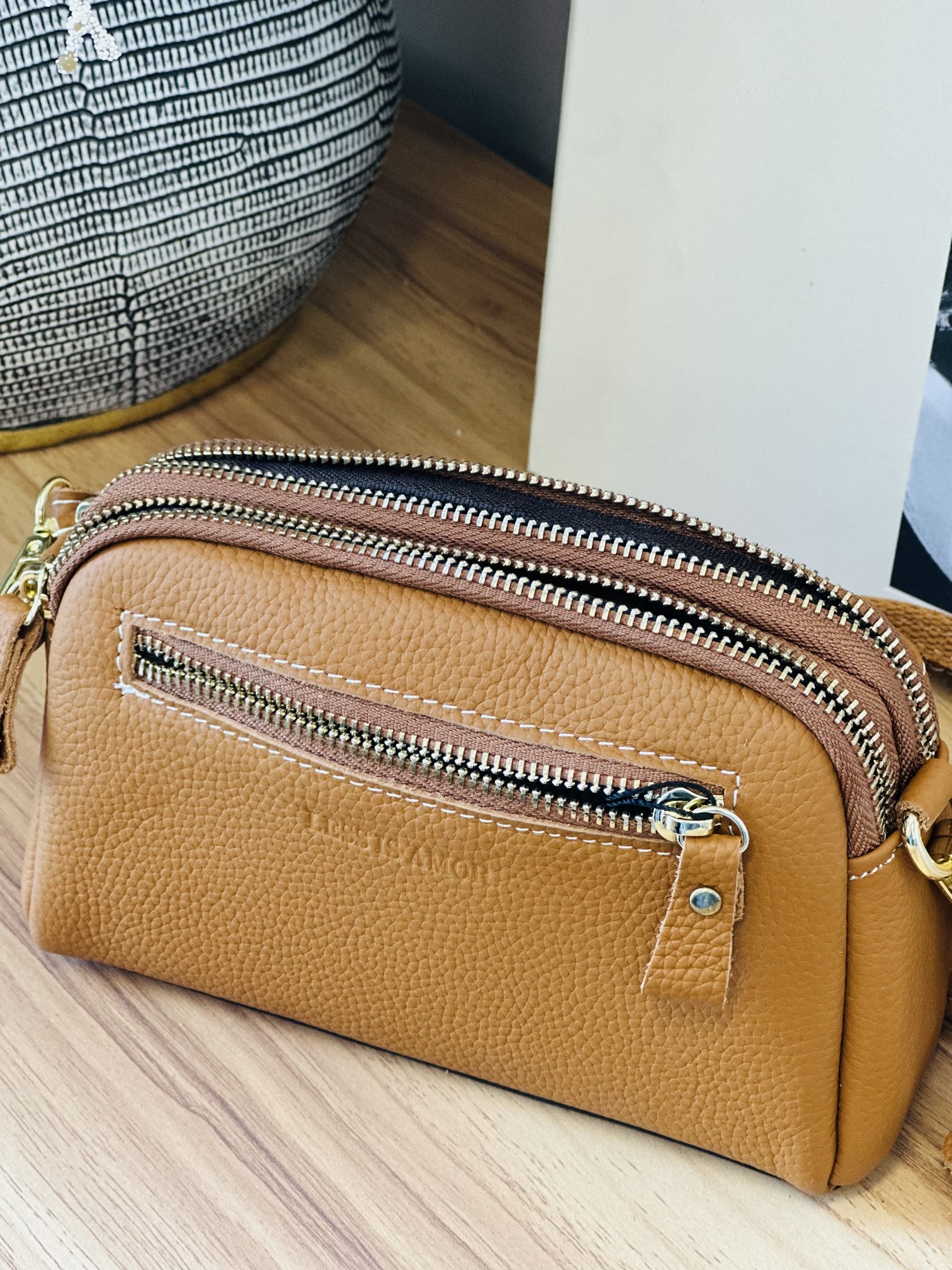 Wholesale HAYLEY #9520 * CROSS BODY BAG - Wednesday Lulu - Fieldfolio