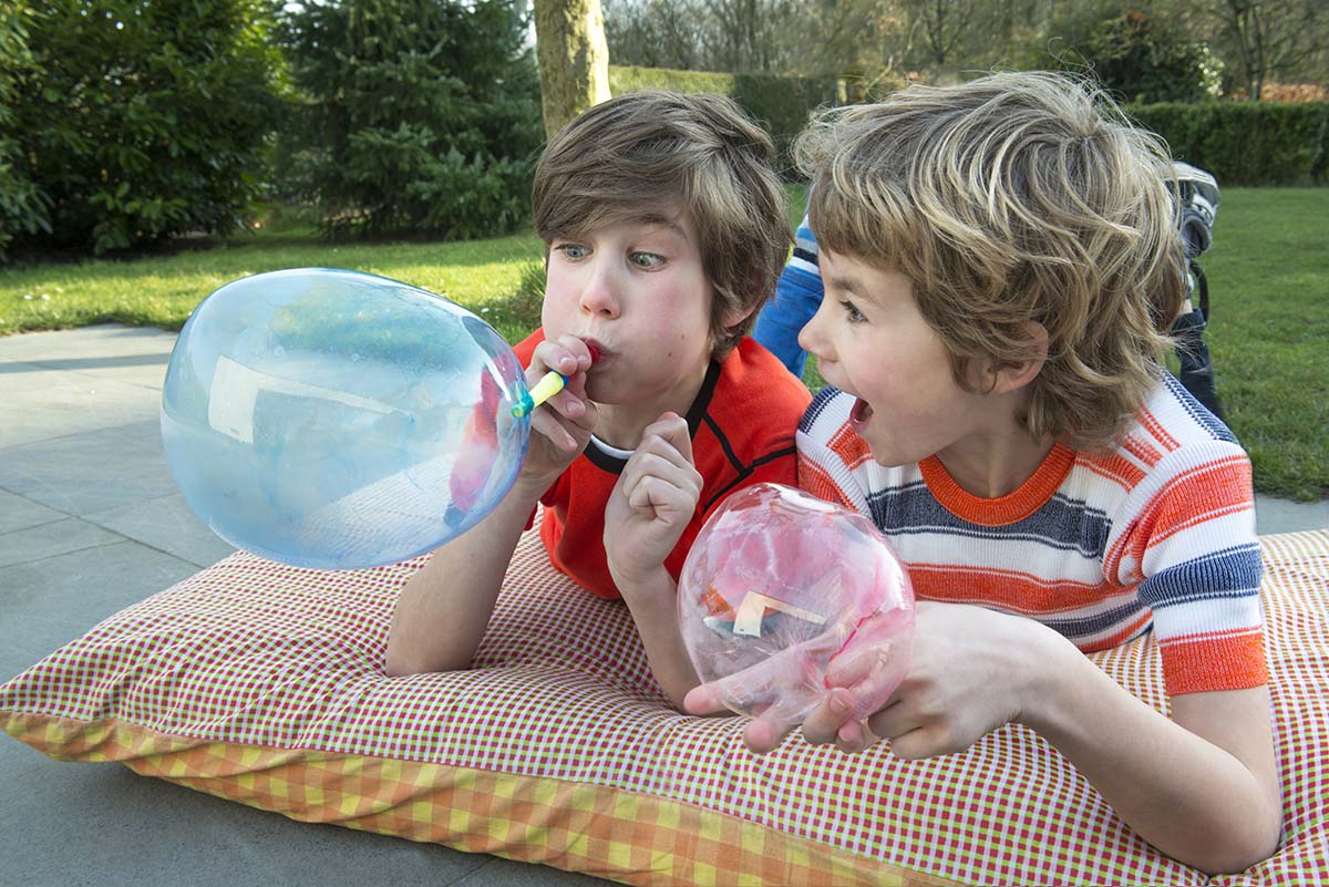 Wholesale Magic Goo with Display Box - Voodle Ltd - Fieldfolio